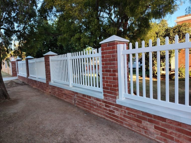 PVC Palisade Fencing - Fendeck Premium PVC Fencing